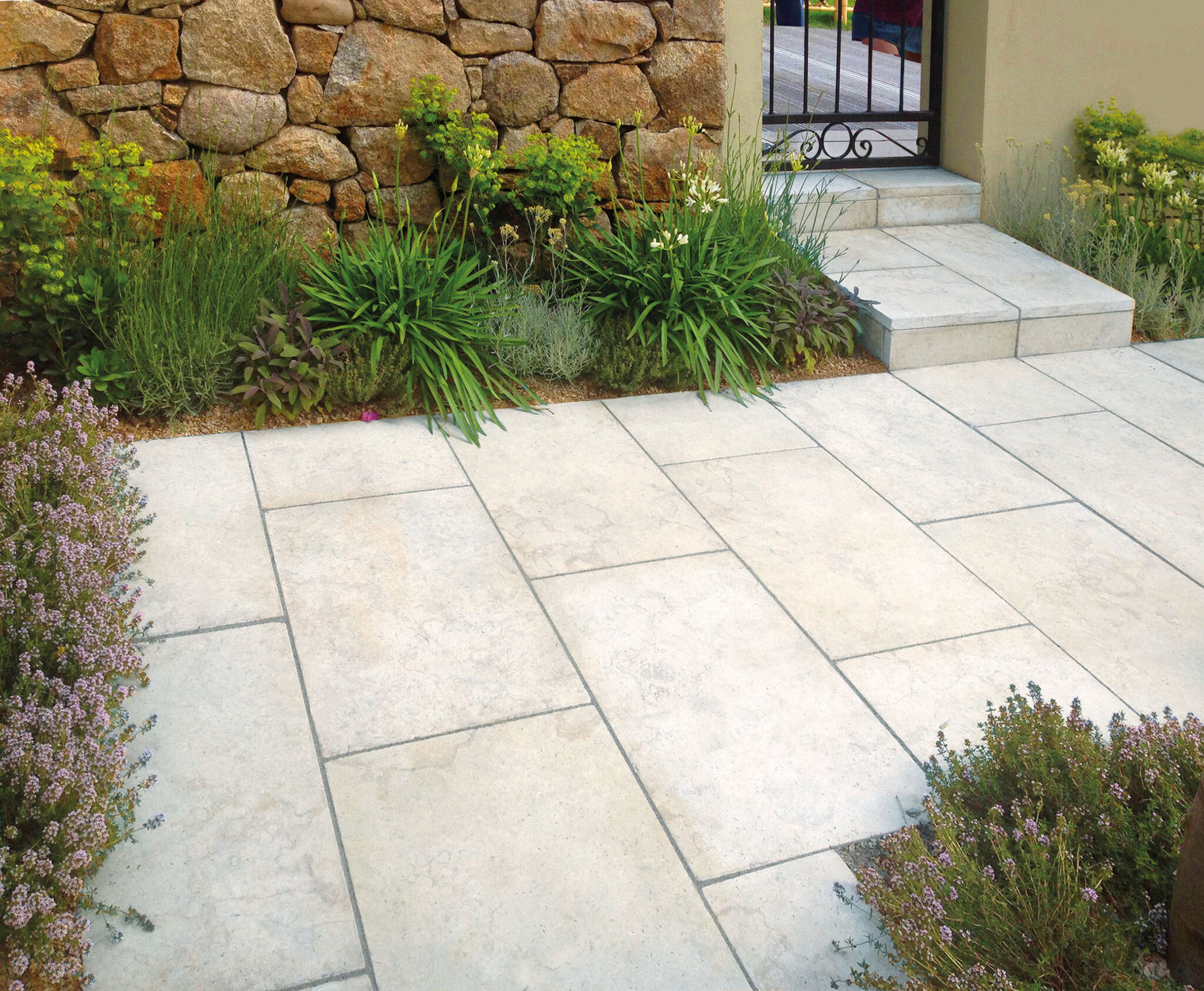 A-Joint® Ready Flex powered by ECCO - ECCO Products